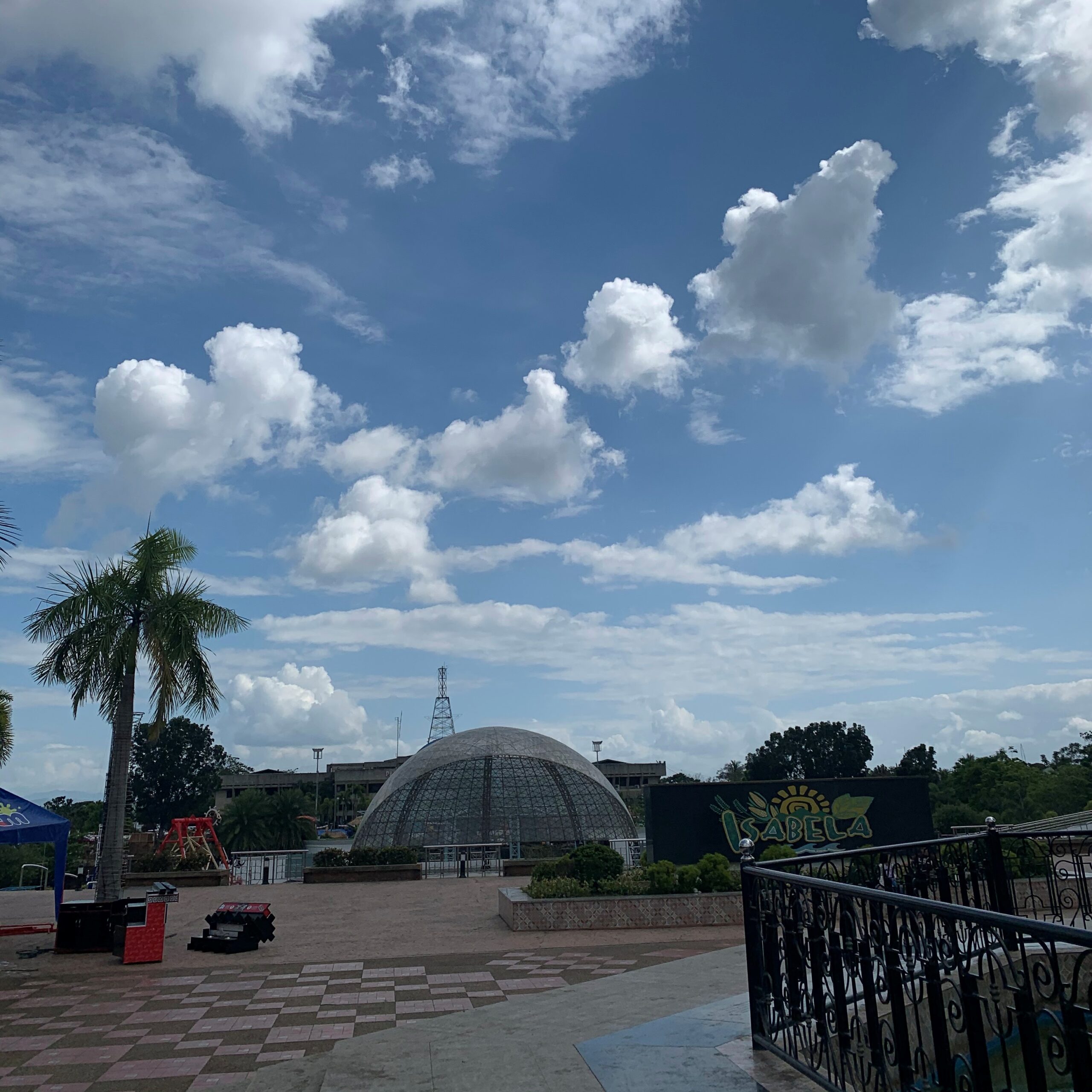 Queen Isabela Park | Travel Philippines Fun